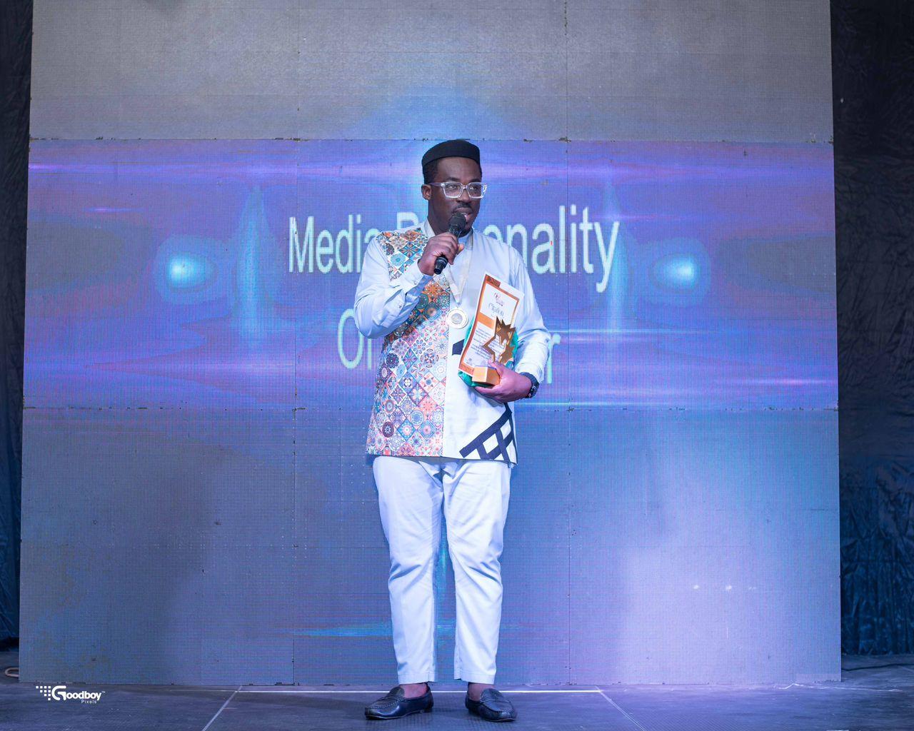 Pent TV Presenter wins media personality of the year at Face of Ghana ...